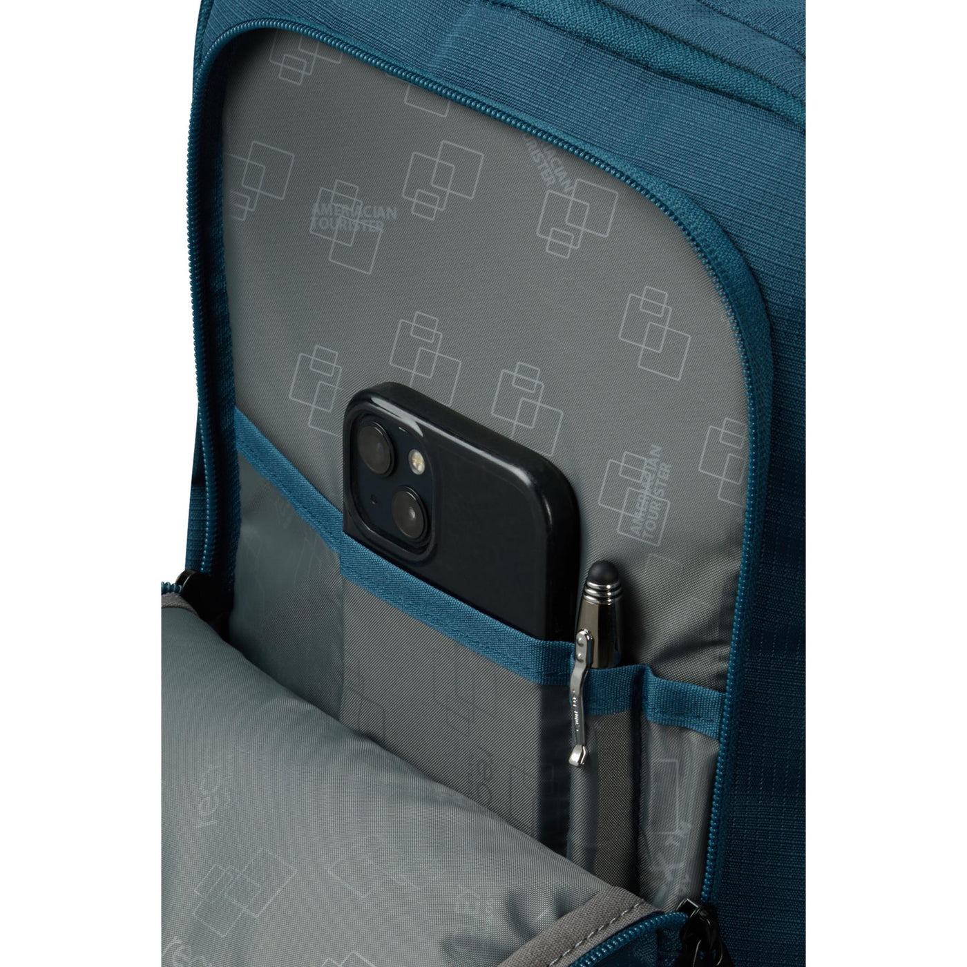 American Tourister Take2Cabin RyanAir Backpack/Holdall — Aspen Of ...